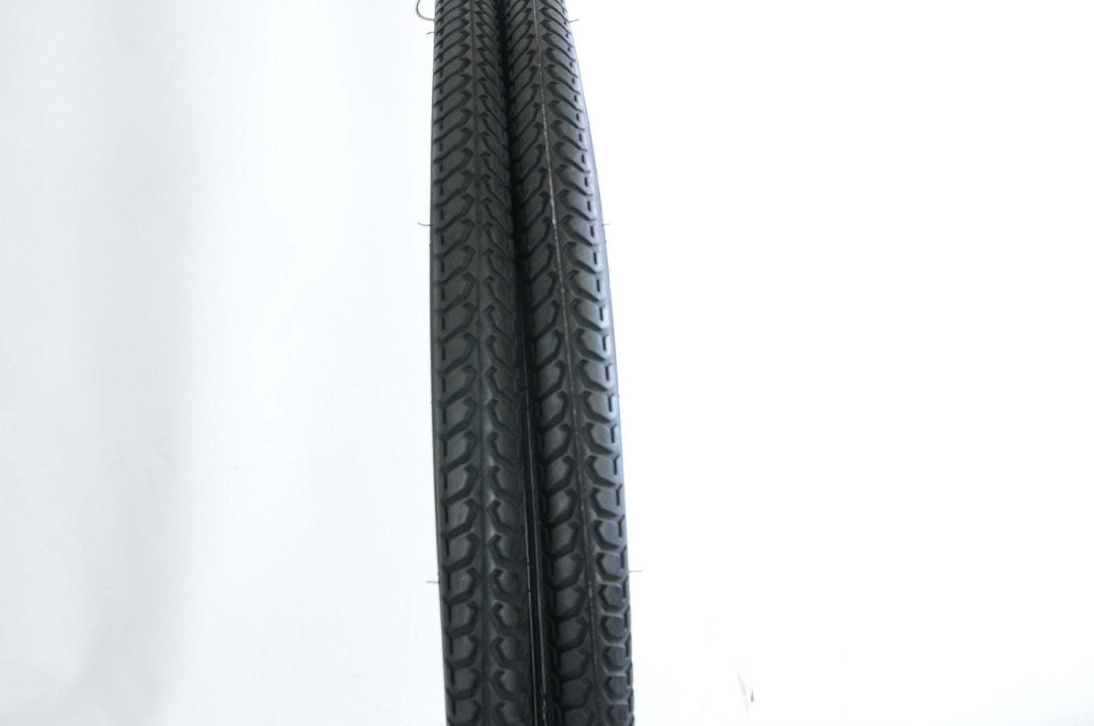 PAIR OF NUTRAK 26 x 1 3/8" 590 RIM BLACK TRADITIONAL SIZE BIKE TYRES