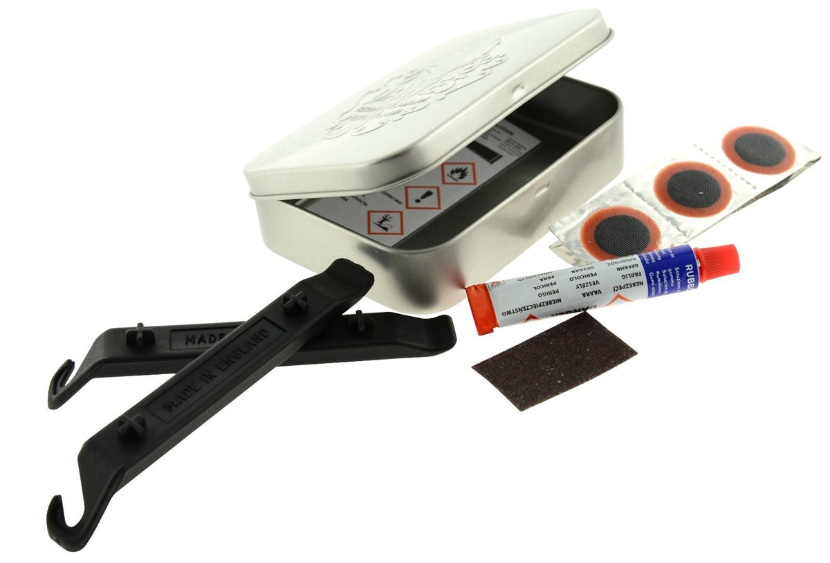 DAWES RETRO VINTAGE STYLE CYCLE BIKE PUNCTURE REPAIR KIT IN METAL TIN